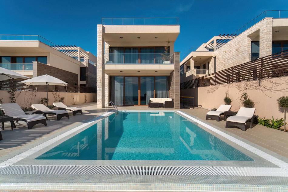 Beta Villa | RentVillas.me - The Best Selection of Luxury Villas in ...